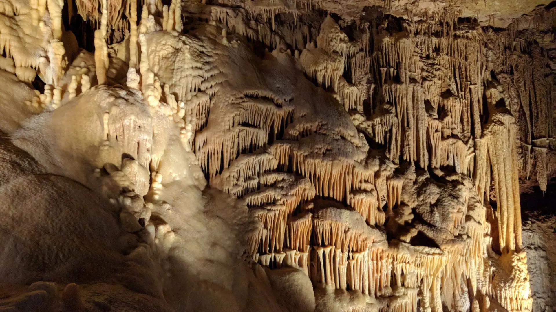 Natural Bridge Caverns in San Antonio Texas
