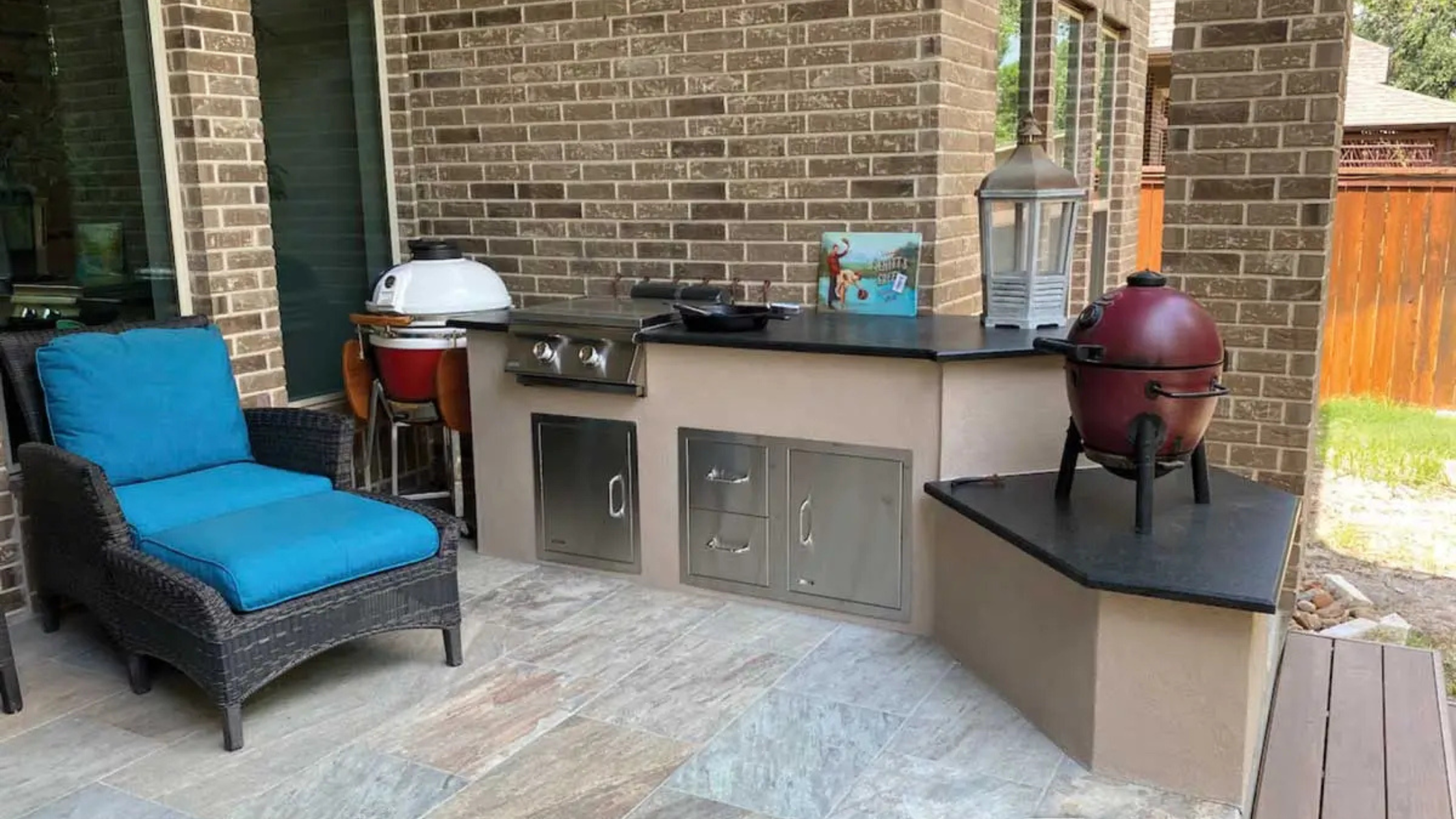 Must-Have Features for Your Outdoor Kitchen: From Smokers to Pizza ...